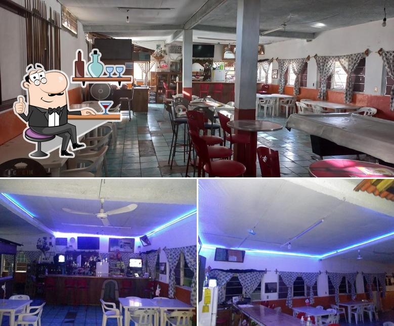 El Tenampa pub & bar, Panindícuaro - Restaurant reviews