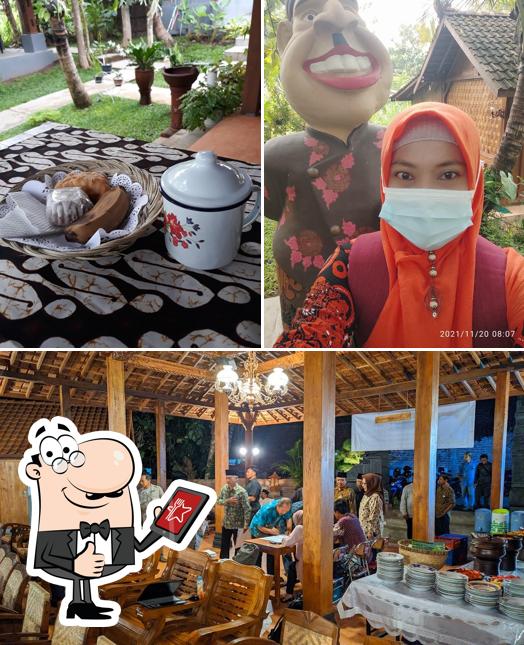 Balkondes Sentolo, Wates - Restaurant menu, prices and reviews