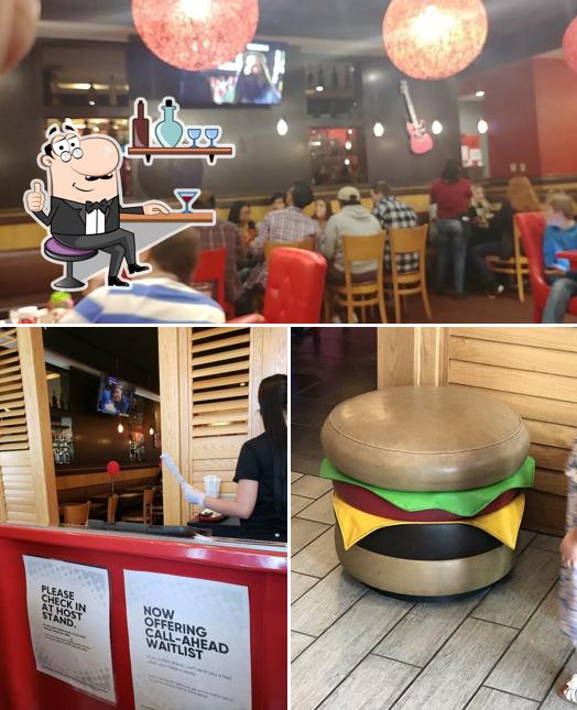 Red Robin Gourmet Burgers and Brews, 10990 Lavender Hill Dr Building 8C ...