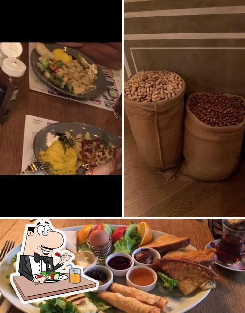 Happy Moon's Cafe Buyaka, Istanbul, Fatih Sultan Mehmet Mah Balkan ...