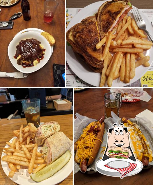 Applejack's Restaurant & Pub, Marinette - Restaurant menu, prices and ...