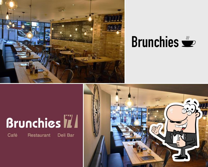 Brunchies, 1 Valmar Rd in London - Restaurant menu and reviews