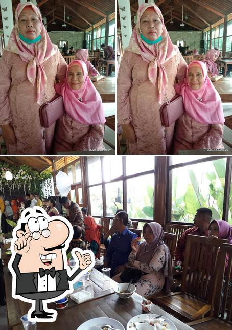 Java Resto restaurant, Cilacap, Jl. Dr. Sutomo No. 9