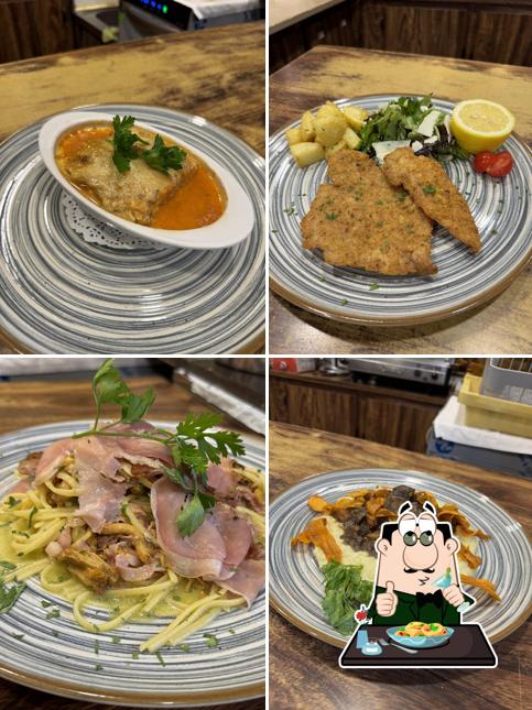 Ristorante Fellini restaurant, Paris, 47 Rue de l'Arbre Sec ...