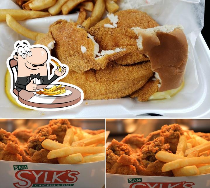 Sam Sylk Chicken and Fish in Garfield Heights - Restaurant menu and reviews