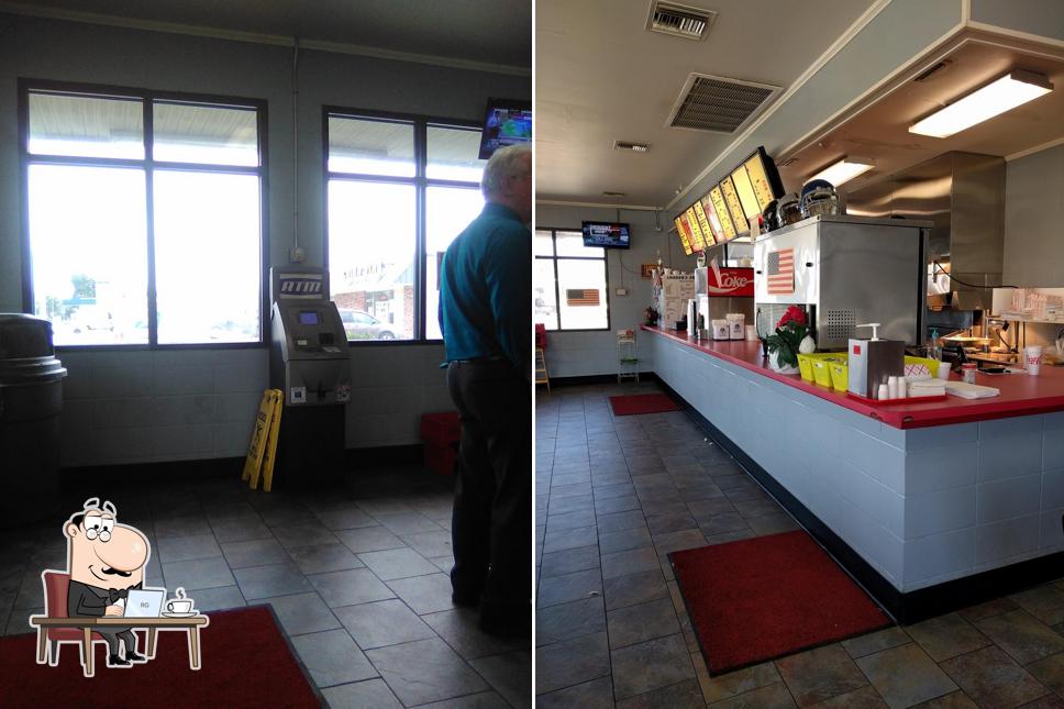 Leader's Fried Chicken, Gonzales - Restaurant menu, prices and reviews