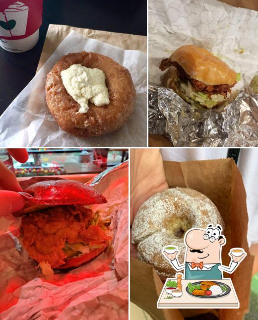 Do-Rite Donuts & Chicken, Chicago, Grand - Restaurant menu, prices and ...