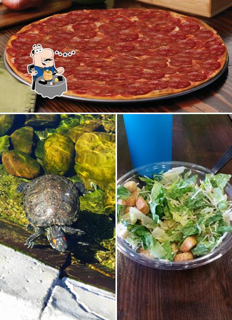 Fresh Brothers Pizza, 4751 Commons Way in Calabasas - Restaurant menu ...