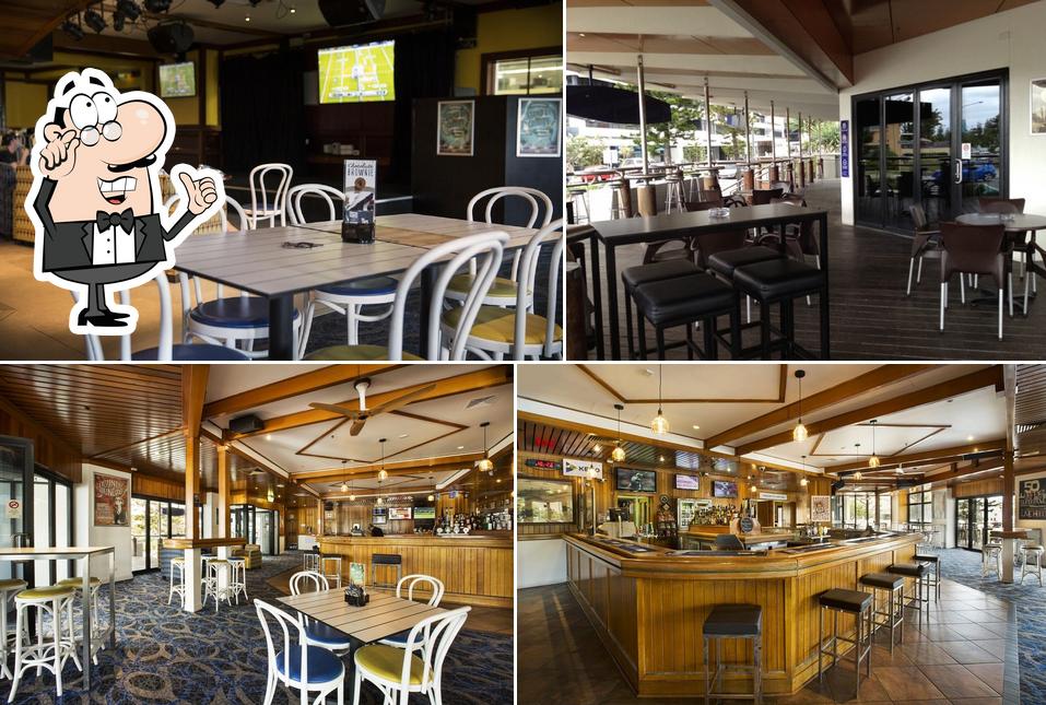 Broadbeach Tavern, Oasis Shopping Centre, Old Burleigh Rd in Broadbeach ...