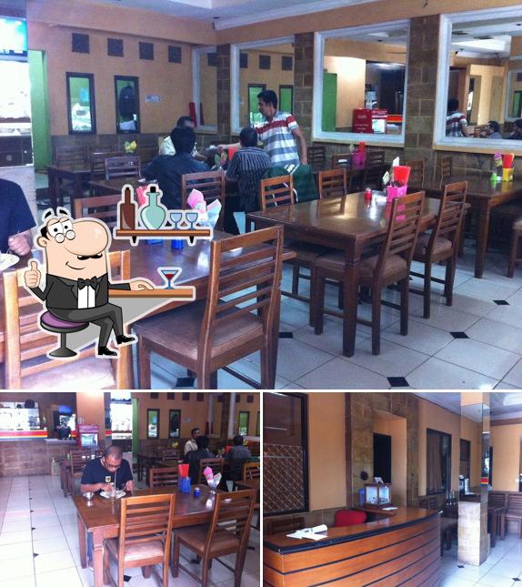 RM. Putri Minang Raya Muncul restaurant, South Tangerang - Restaurant ...
