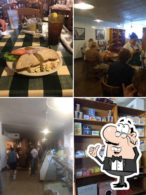 Carshon's Delicatessen in Fort Worth - Restaurant menu and reviews