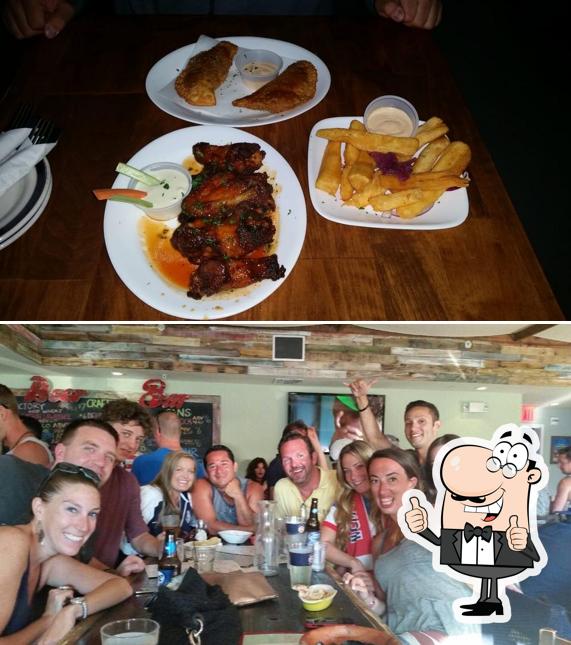 Jetty Bar & Grill in Long Beach - Restaurant reviews