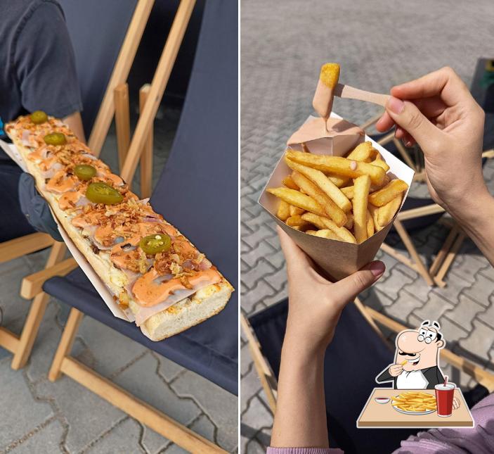 HOLY FRIES Frytki Belgijskie & Autorskie Zapiekanki Food Truck ...