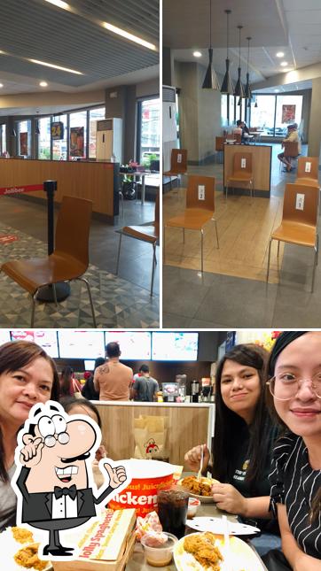 Jollibee restaurant, Tanauan, Mabini corner Burgos Streets - Restaurant ...