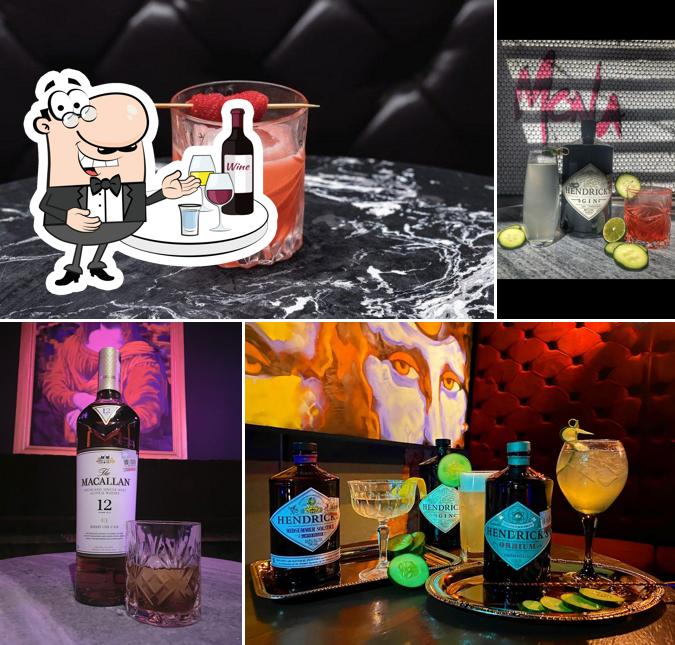 MONA Bar of Modern Art in El Paso - Restaurant reviews