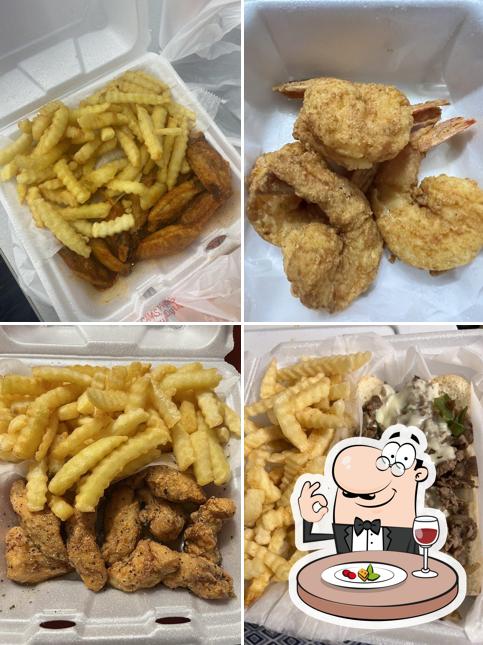 Champion Wings and Fish Forest Park in Forest Park - Restaurant reviews