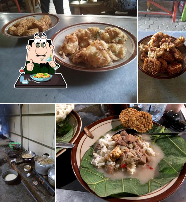 Nasi Tewel mBah Rasiah restaurant, Angkatan Lor - Restaurant reviews