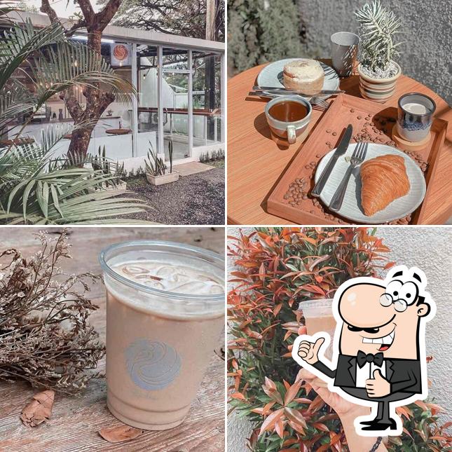 Hailee Coffee, Bandung - Restaurant menu and reviews