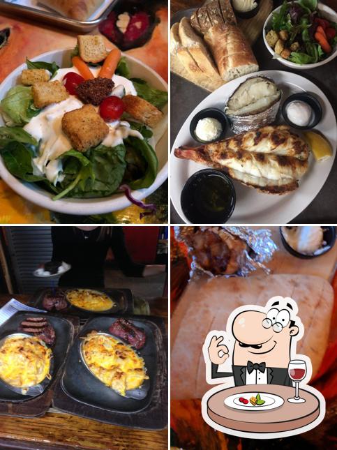 Molly's Landing, 3700 N Old Hwy 66 in Catoosa - Restaurant menu and reviews