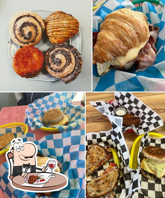 Loaf Lounge, Chicago, Belmont - Restaurant menu, prices and reviews