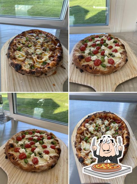 Ryan's Famous Pizza in Schodack Center - Restaurant menu and reviews