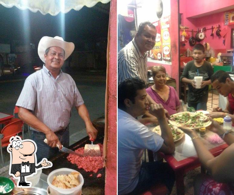 Tacos y tortas de trompo karool, Tampico - Menú del restaurante ...