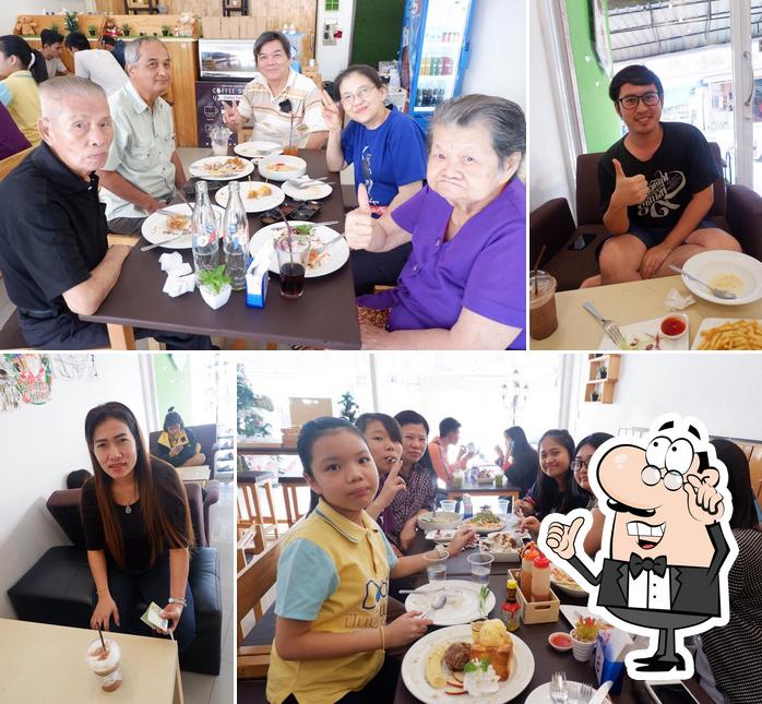 Zakka Cafe' - แซกก้า คาเฟ่, Bua Yai - Restaurant reviews