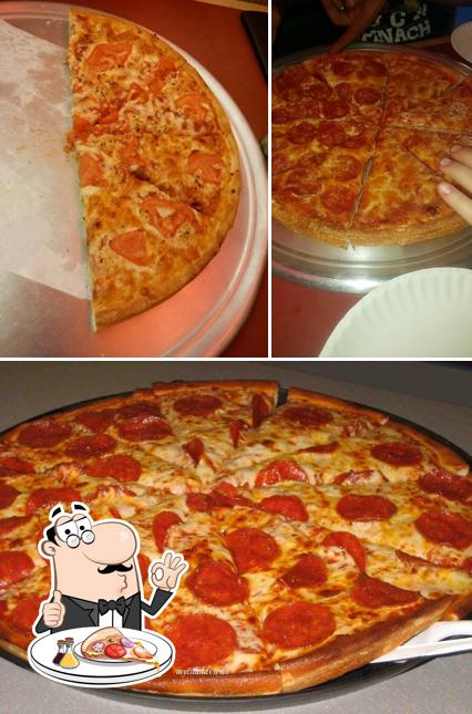 Classic Pizza, 242 Chauncy St #3 in Mansfield - Restaurant menu and reviews