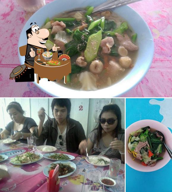 กุ๊กดมโภชนา, Lum Phuk - Menú del restaurante, precios y reseñas