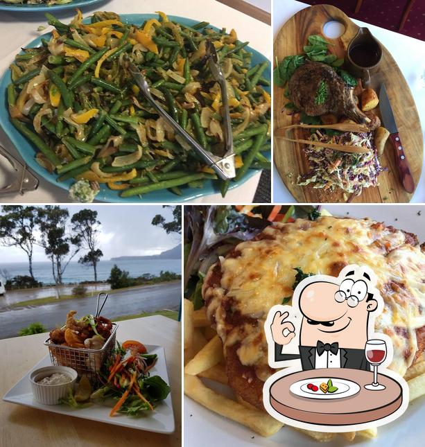 Lufra Hotel and Apartments in Eaglehawk Neck - Restaurant menu and reviews