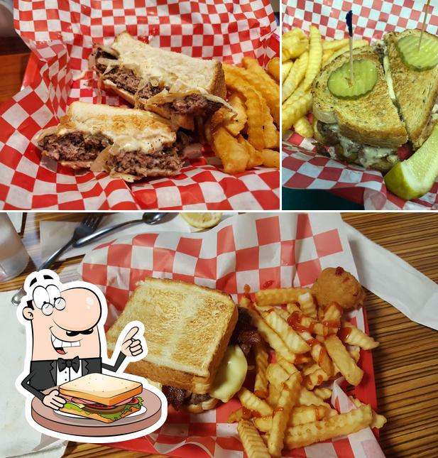 Fish River Grill in Foley - Restaurant menu and reviews