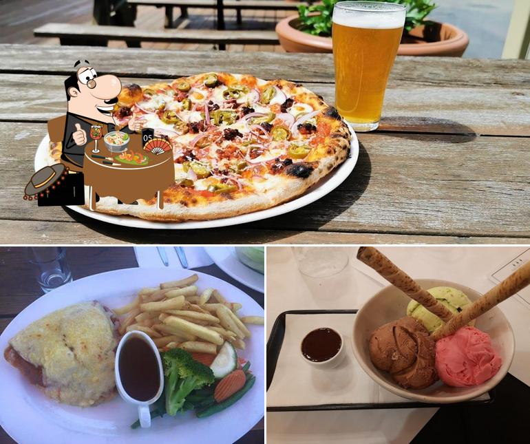 Pine Grove Hotel, Beaconsfield Upper - Restaurant menu, prices and reviews