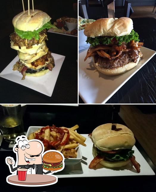 Lizards Bar & Grill, Sarnia - Restaurant menu, prices and reviews