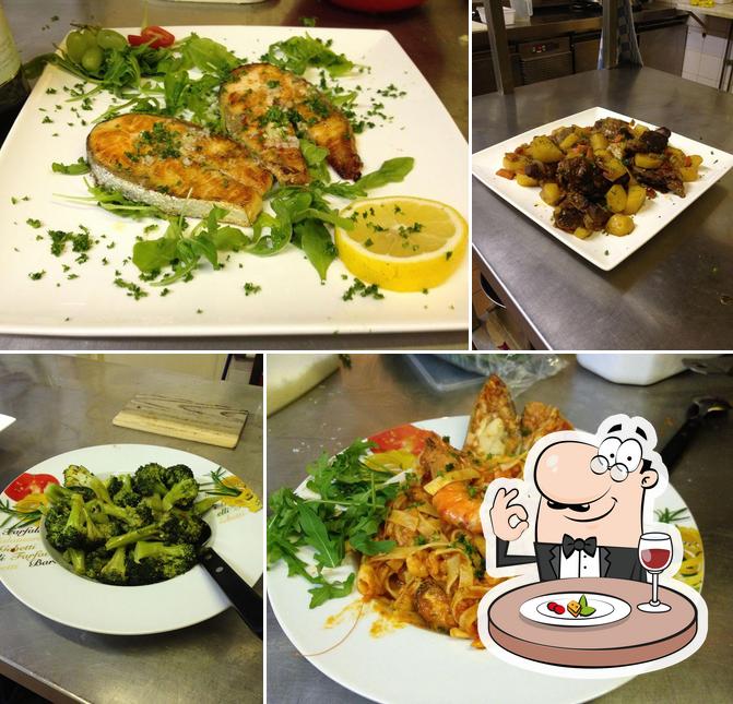 Azzurra, Uithuizen - Restaurant menu and reviews