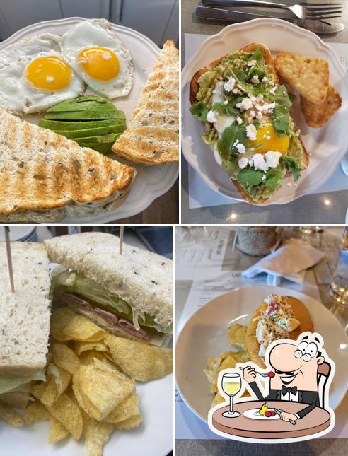 Lazy Daisy Café, Annapolis Royal - Restaurant menu, prices and reviews