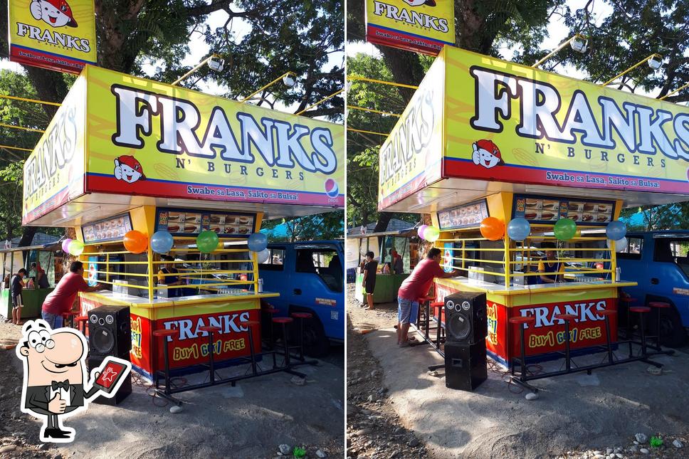 FRANKS N' BURGERS OFFICE restaurant, Santiago, 140 Padua St ...