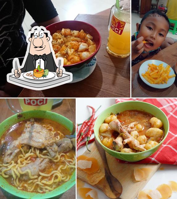 Seblak Teh Erna Banjir Kanal restaurant, Semarang, Ruko Bojongsalaman A5 - Restaurant reviews
