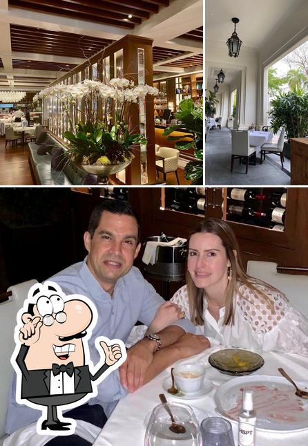 La Terrazza Rooftop Bar & Grill in Coral Gables - Restaurant menu and ...