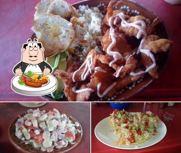 Mariscos La Perrona restaurant, Puerto Vallarta, Ignacio Peña 65 ...