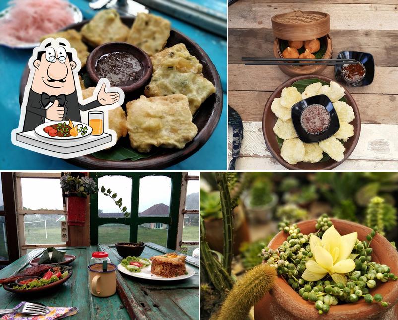 Retrorika - coffee bar & resto, Batu - Restaurant menu and reviews