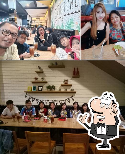 Star Kitchen cafe, Bandung, Jl. Taman Kopo Indah II 1A / 5 - Restaurant ...