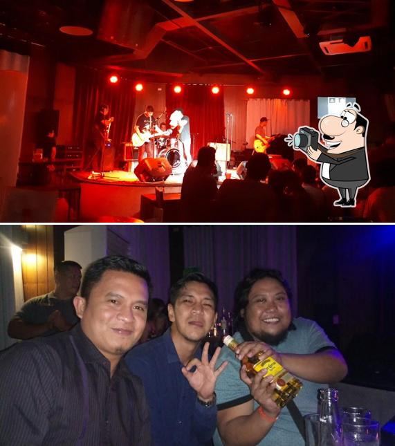 12 Monkeys Music Hall and Pub, Pasig - Restaurant menu, prices and reviews