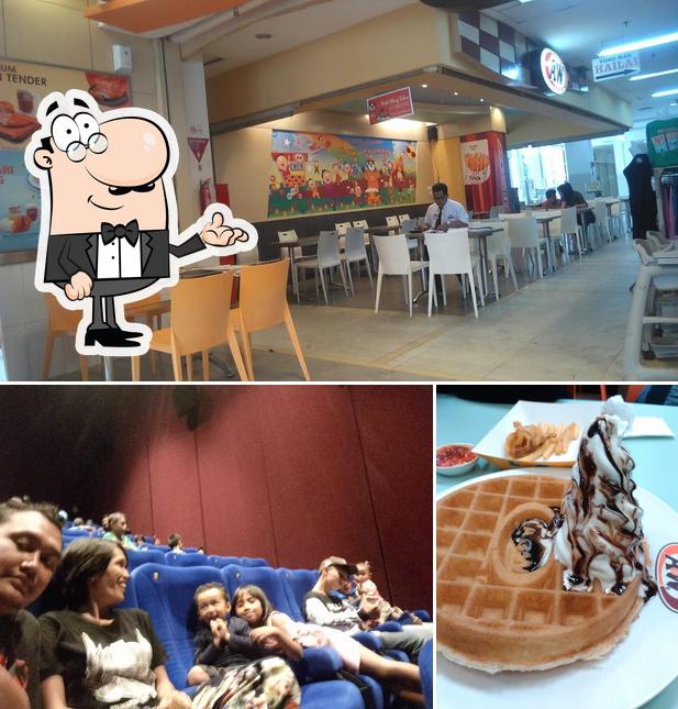 A&W Restaurant - Koja Trade Mall, North Jakarta - Carta del restaurante ...