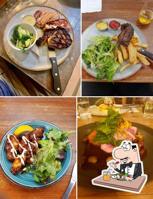 Iguana Street Bar & Restaurant in Hamilton - Restaurant menu and reviews