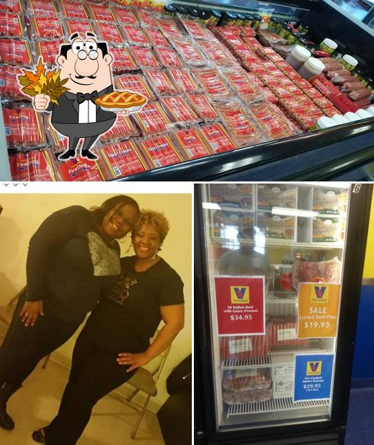 Vienna Beef Factory Store, 3847 S Morgan St in Chicago - Restaurant ...
