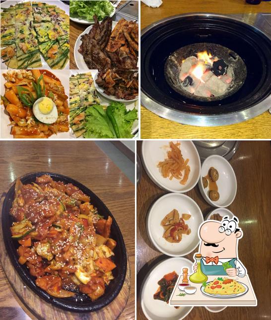 Captain Hwang restaurant, Makati - Restaurant menu and reviews