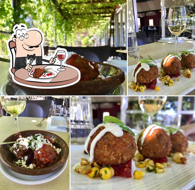 Upper Reach Winery & Restaurant, Baskerville - Carta del restaurante y ...