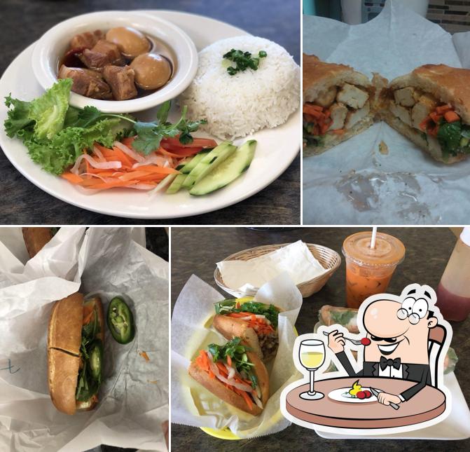 Mom's Bun Mi, Oakland - Restaurant menu, prices and reviews