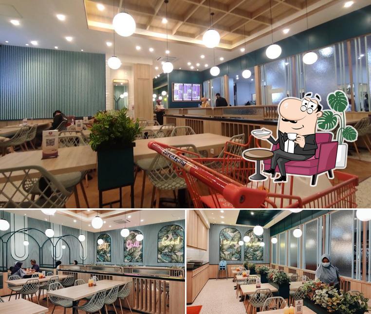 Restaurante Solaria - Super Indo Dago, Bandung - Opiniones del restaurante