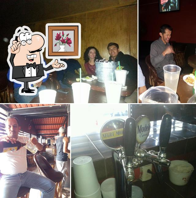 El Bache pub & bar, Ciudad Guzmán - Restaurant reviews